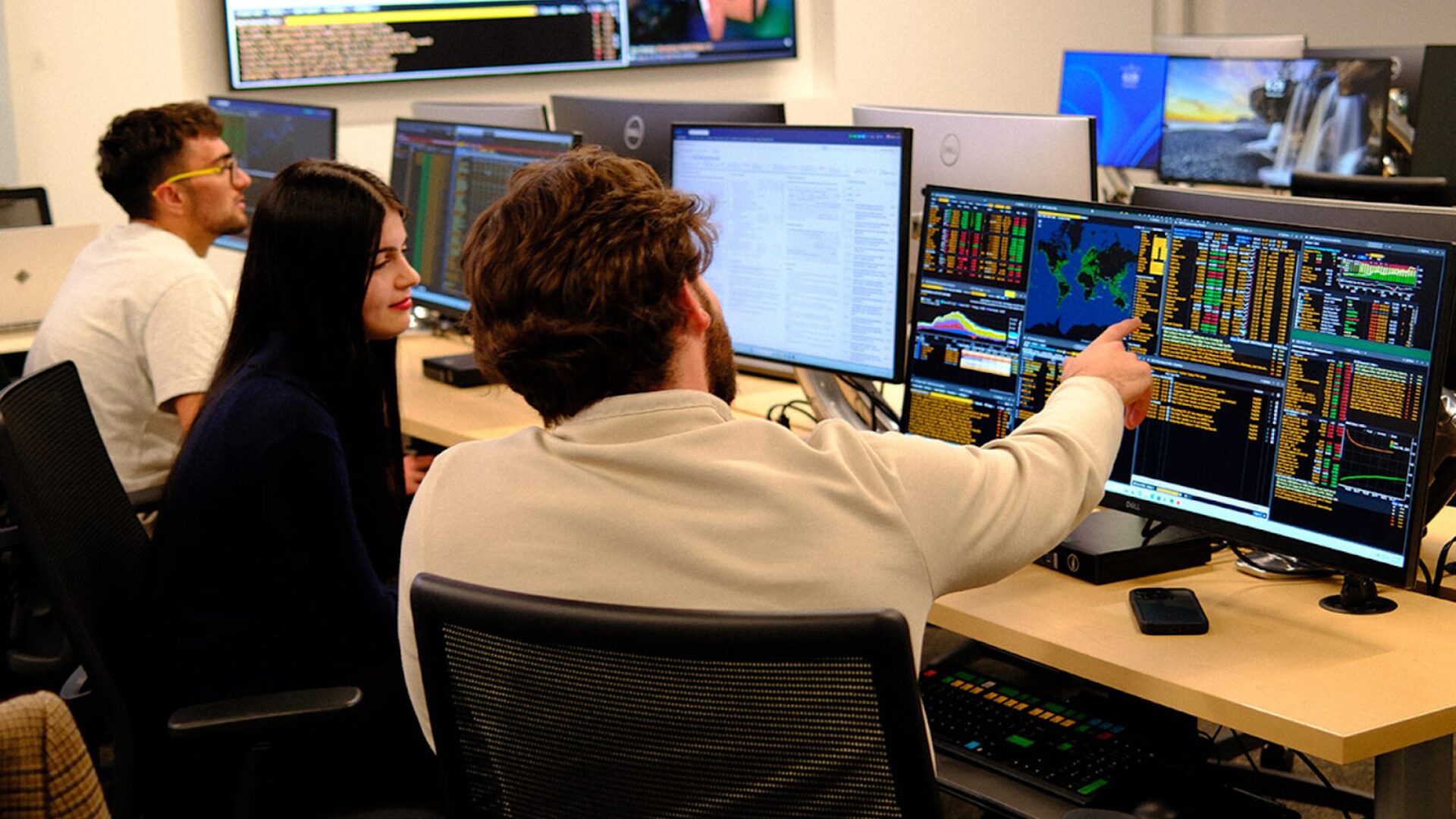 15 Finance Programs for High School Students - Immerse Education
