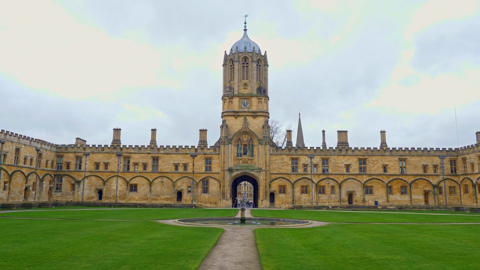 Yale Summer Program for High School Students in 2026 - Immerse Education